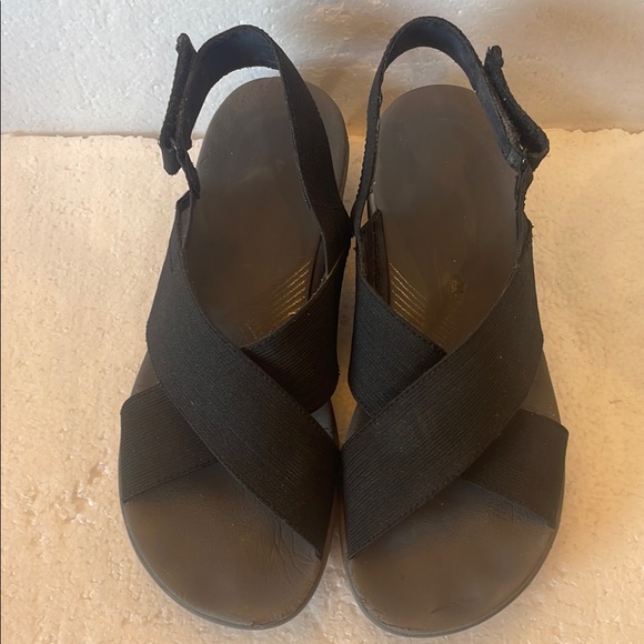 Clarks | Shoes | Clarks Arla Kaydin Black Strappy Open Toe Comfort ...
